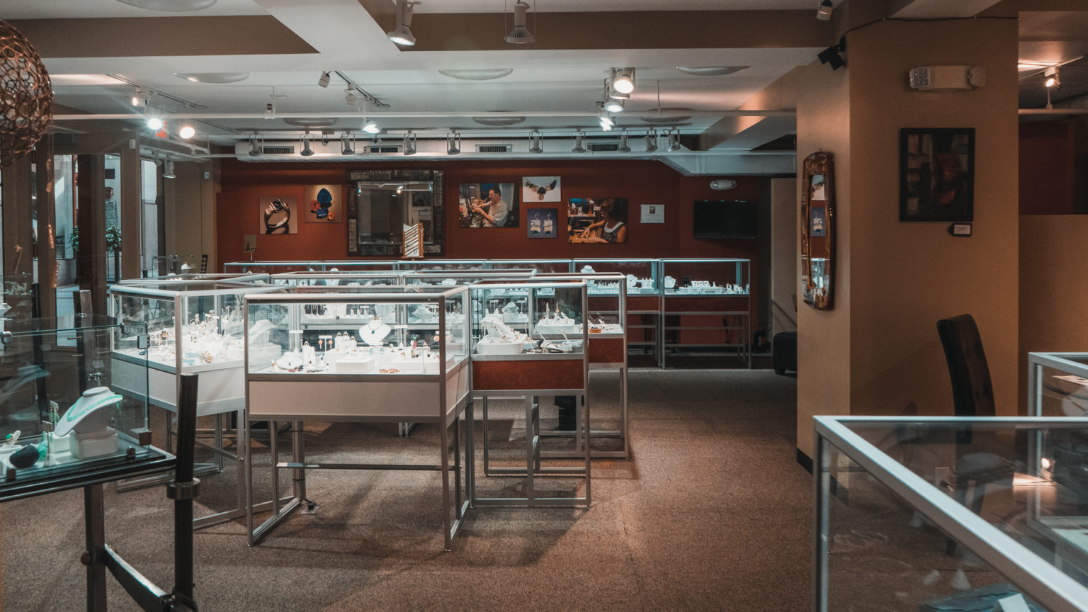 Alexander & Lehnert Fine Jewelry - Grove Arcade